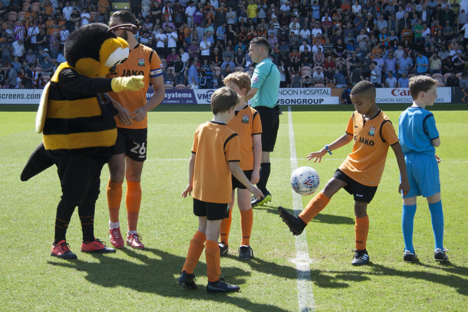 Soccer Schools – The Hive Foundation